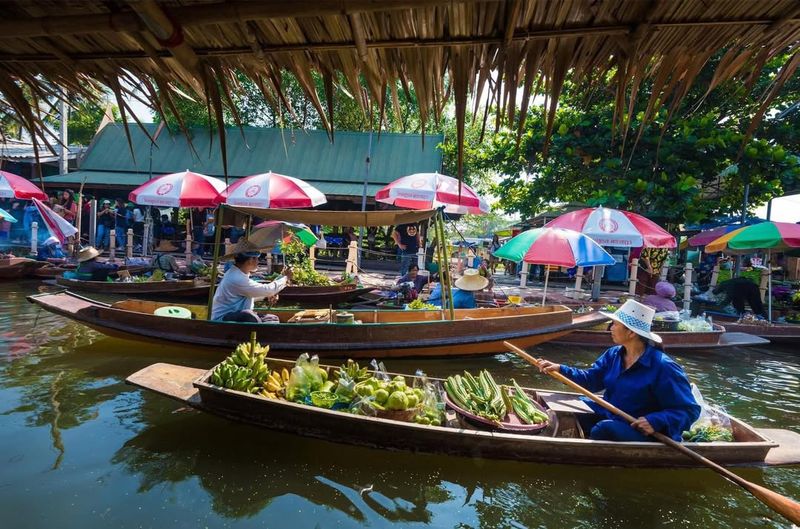 Top 12 Floating Markets Around The World You’ve Never Heard Of
