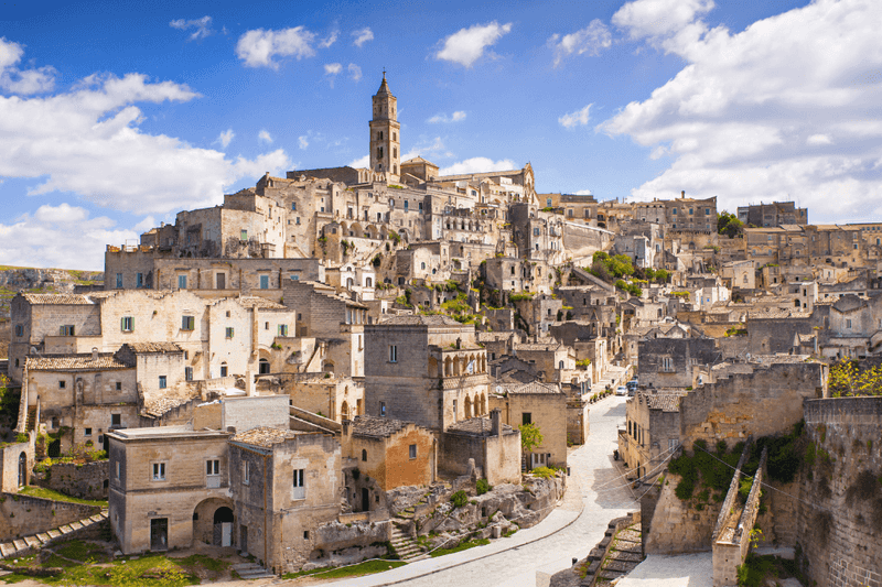 The Oldest City In Italy Carved Into Stone — And One Of The Oldest In ...